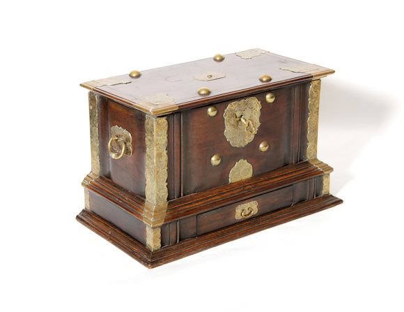 Bonhams : An Indian hardwood and brass-mounted casket