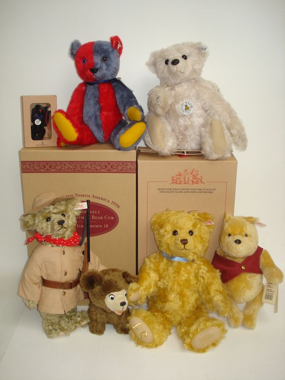 Bonhams : Five modern Steiff Teddy bears 5