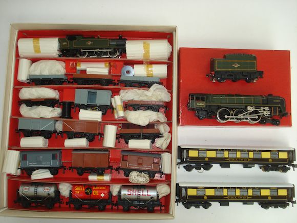 Bonhams : Trix Twin Locomotives, Pullman coaches and rolling stock lot