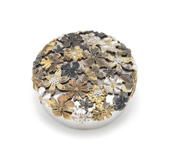 Bonhams : STUART DEVLIN A silver and silver-gilt circular box London 1978