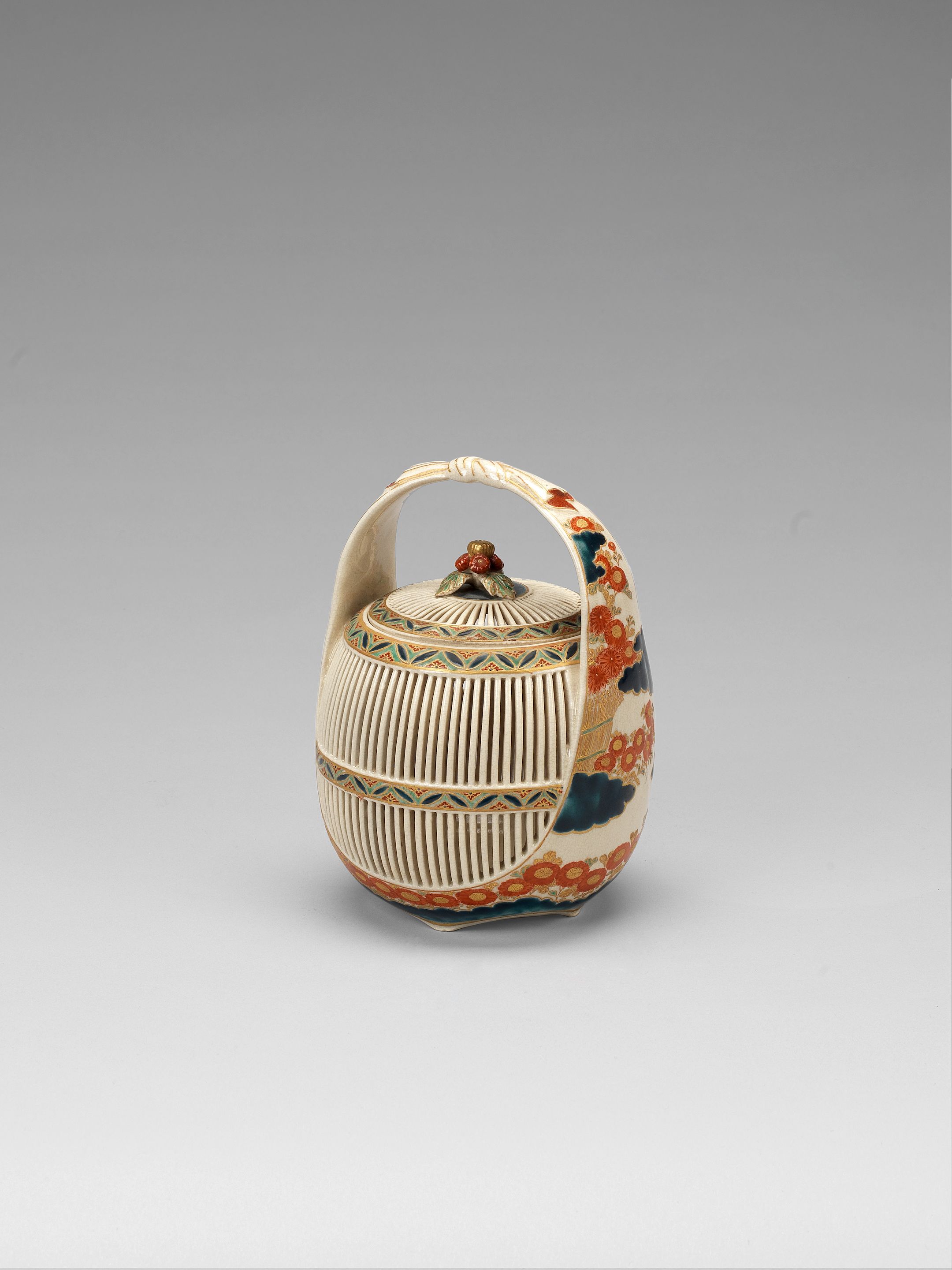 Bonhams : A Satsuma reticulated oviform vessel and cover Meiji Period