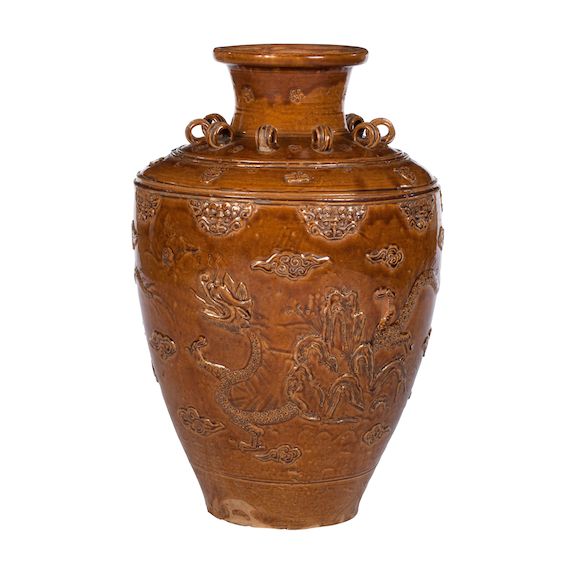 Bonhams : A large Martaban jar Borneo/Sarawah island, 16th century