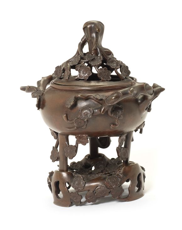 Bonhams : A bronze tripod incense burner and cover Four-character ...