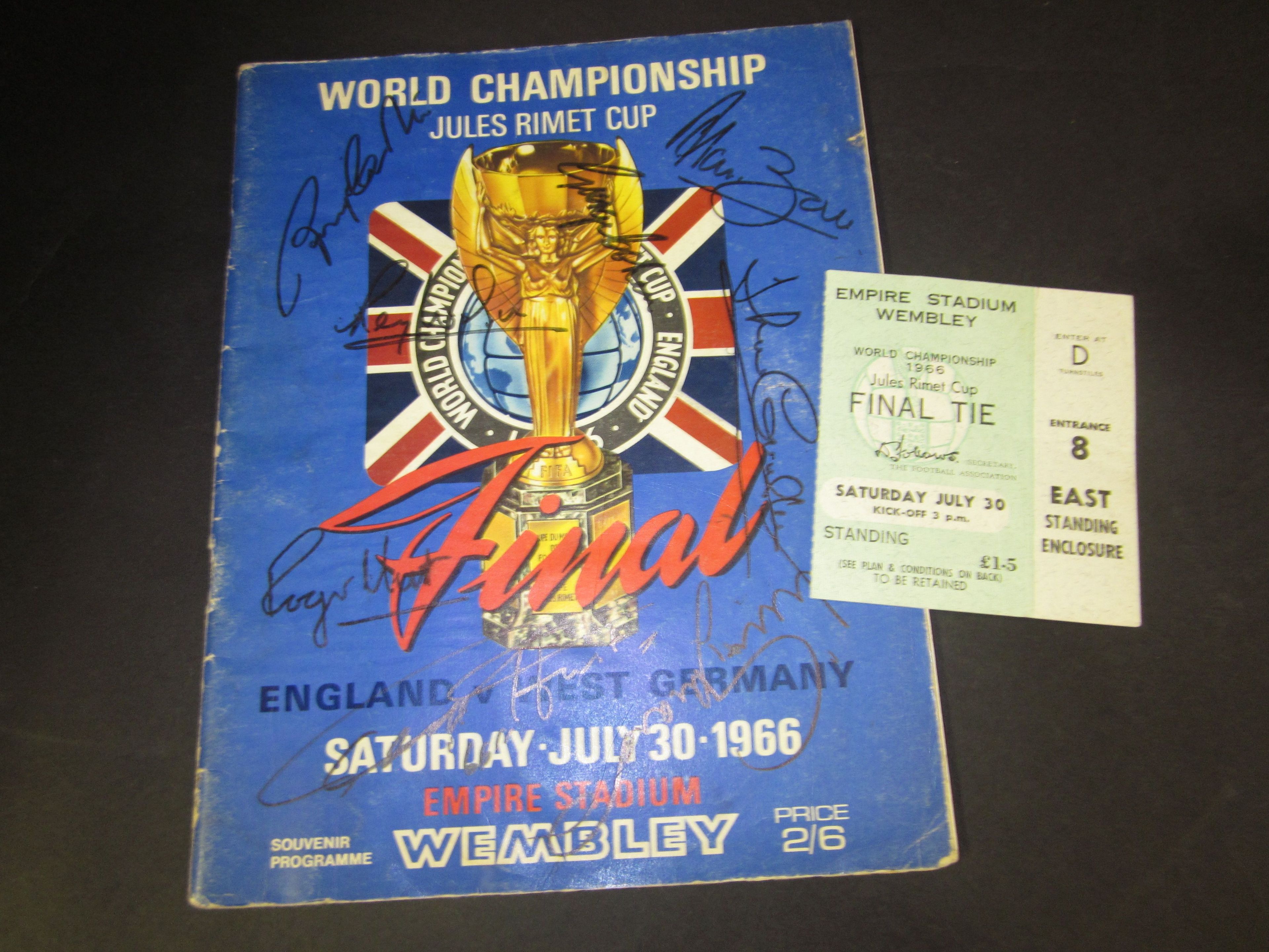 Bonhams : 1966 World Cup final programme hand signed by England players ...