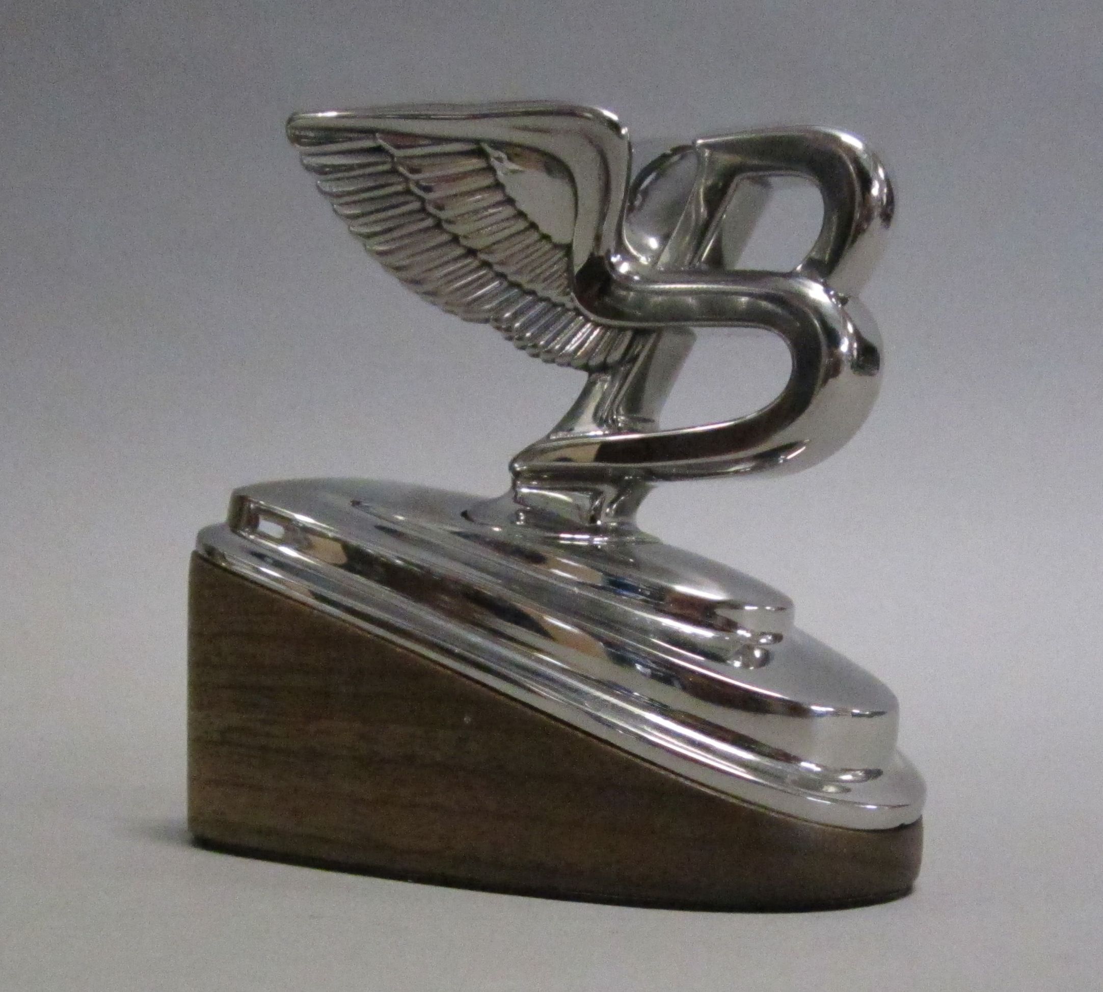 Bonhams Cars : A modern Bentley winged B mascot, 2000 to present,