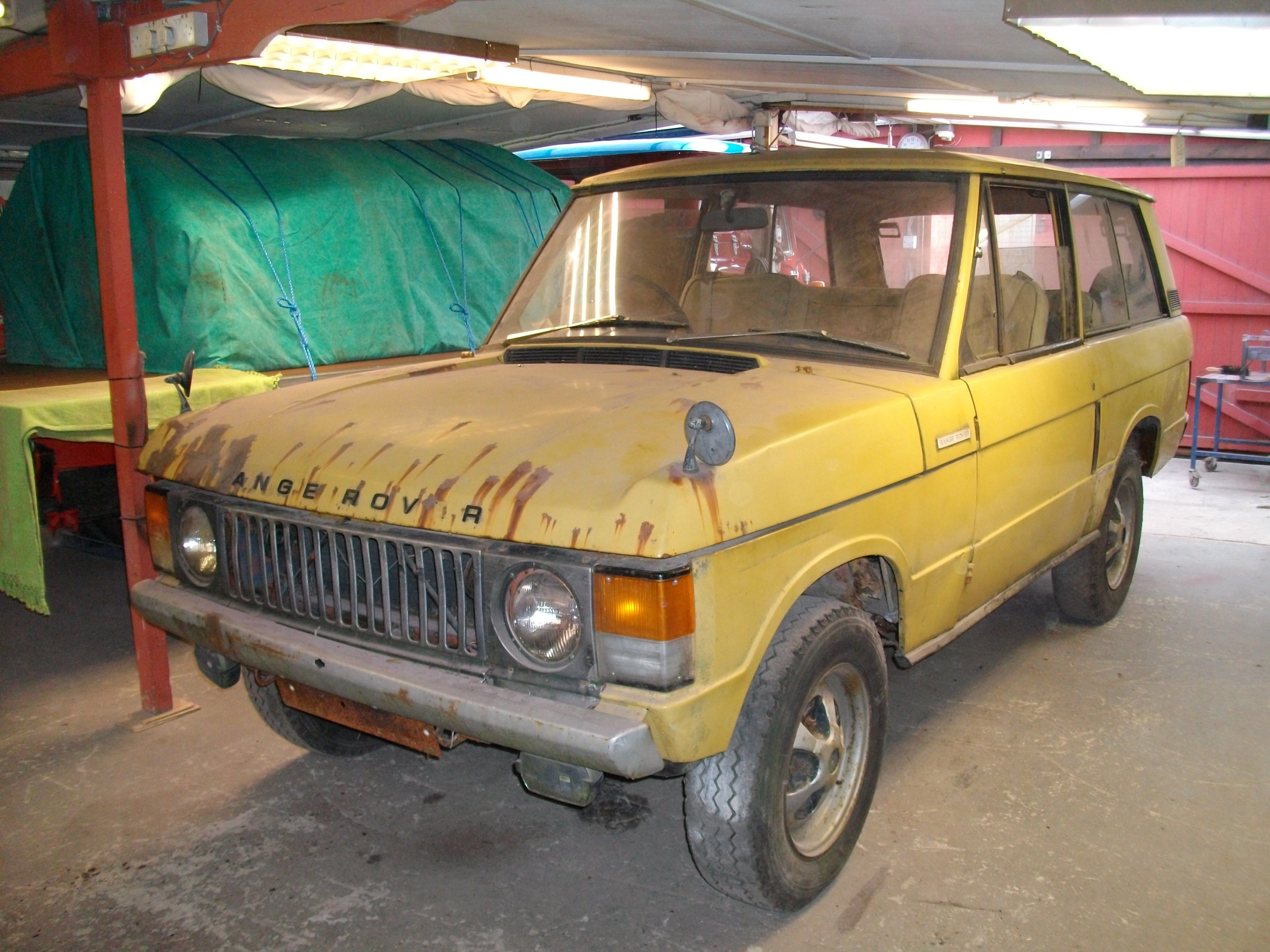 Bonhams Cars : 1972 Range Rover Estate Chassis no. 35503449A Engine no ...