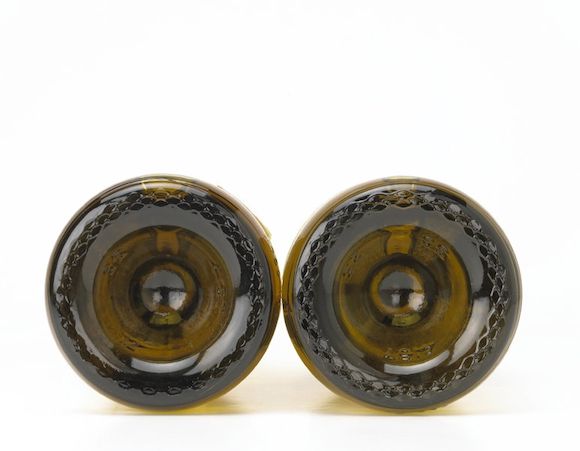 Bonhams : Château d'Yquem 1967 (3 half-bottle) Château d'Yquem 1982 (1 ...