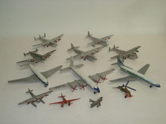 Bonhams : Dinky Aircraft approx 35