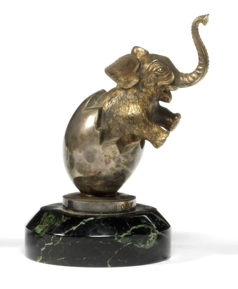 Bonhams Cars : Grande mascotte «L'œuf d'éléphant», Française, circa 1925,