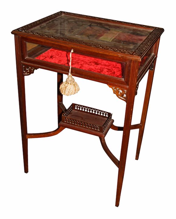 Bonhams : A mahogany display table
