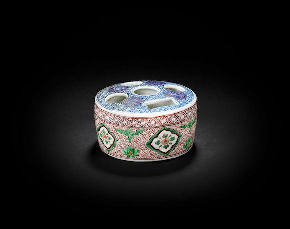 Bonhams : A wucai cylindrical brush and ink holder The porcelain Wanli ...
