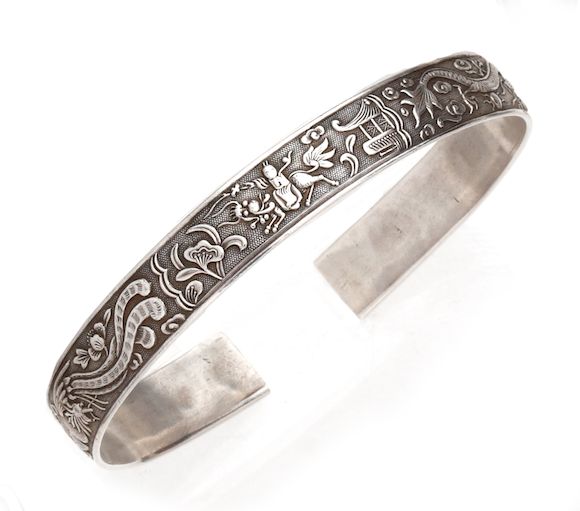 Bonhams : A Chinese silver bangle