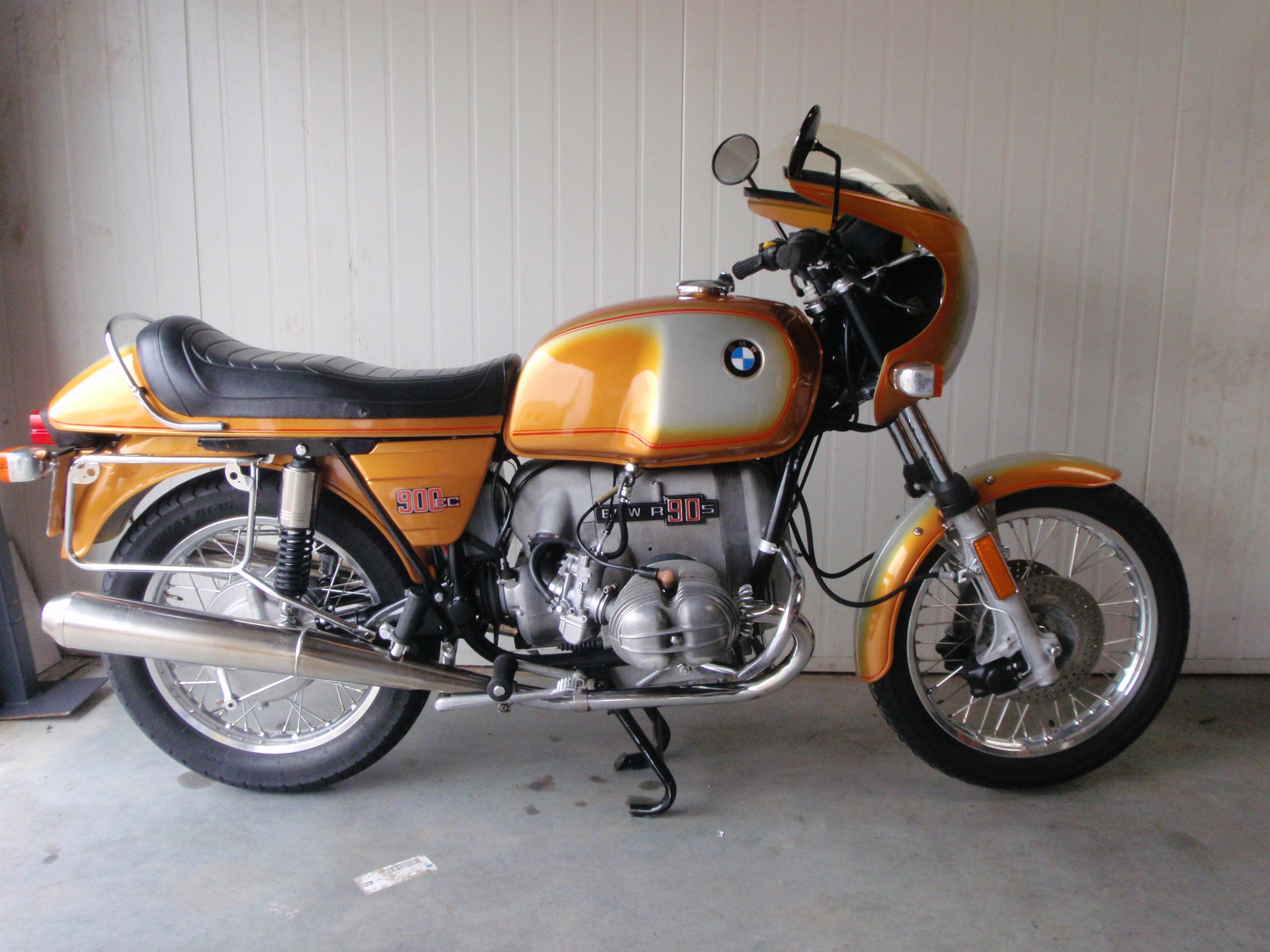 Bonhams Cars : 1975 BMW 898cc R90S Frame no. 4082599 Engine no. 4083599