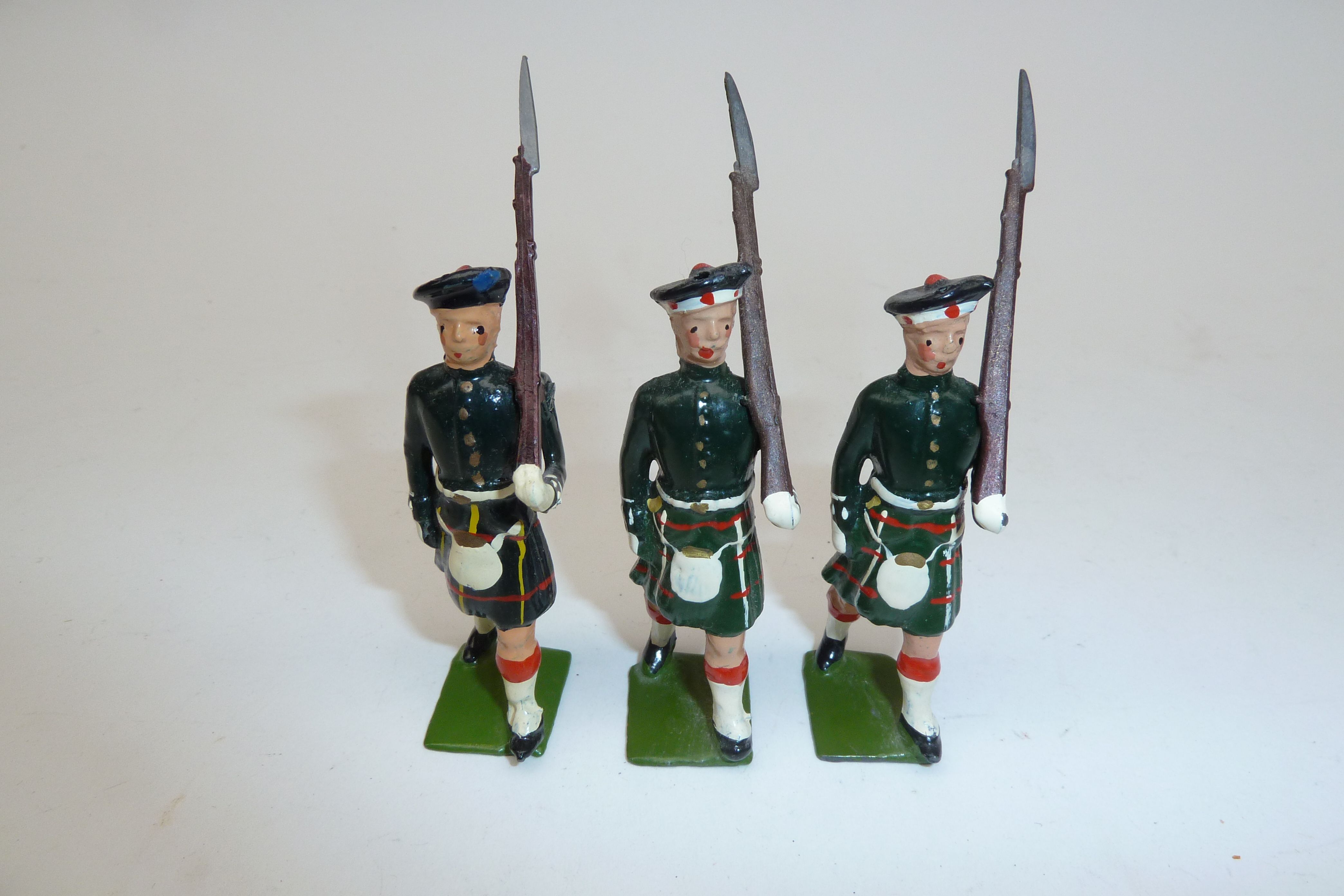 Bonhams : RARE Britains figures made for the Coronation Procession 1953 18