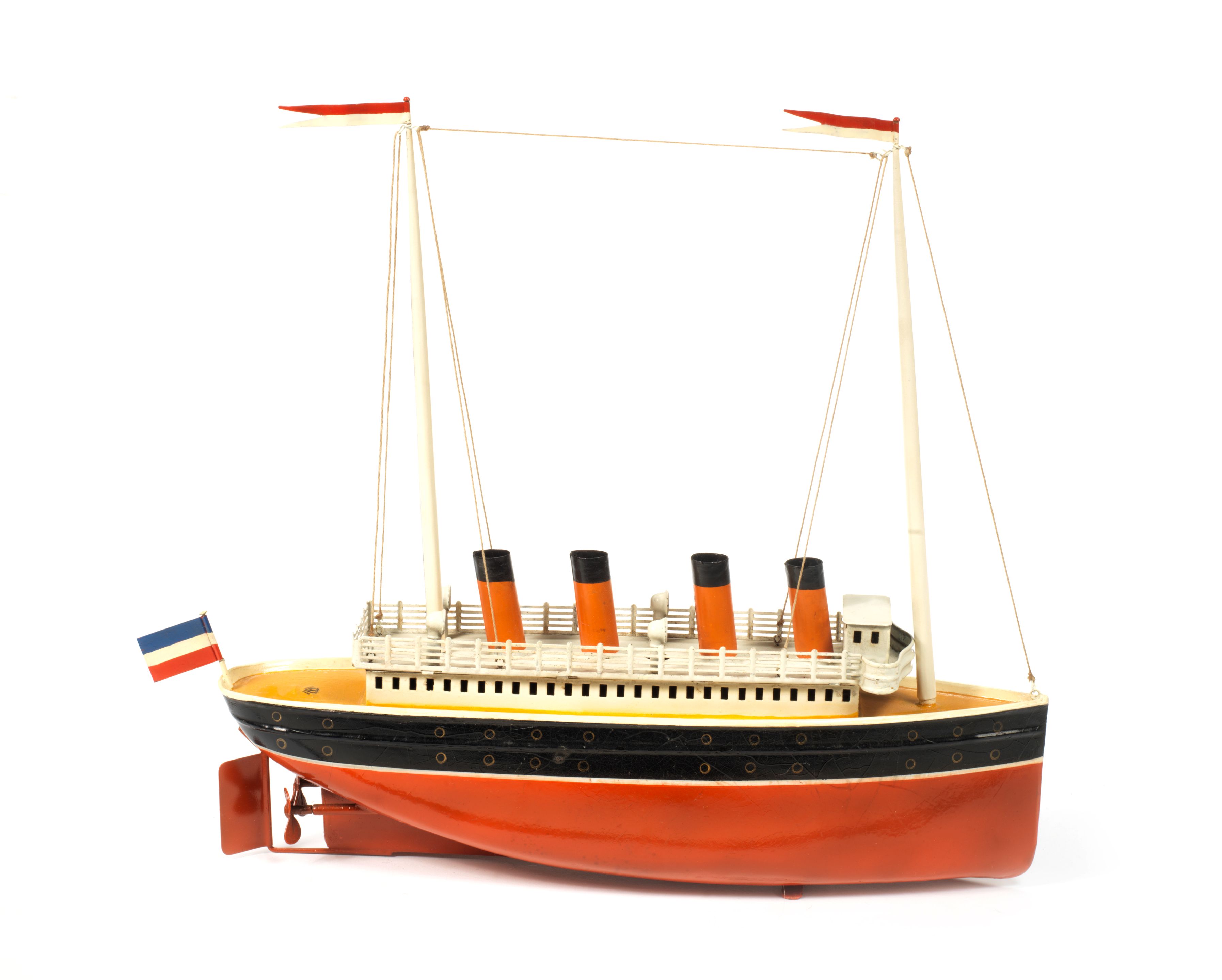 Bonhams : Bing tinplate c/w Four-funnel Ocean Liner, circa 1928