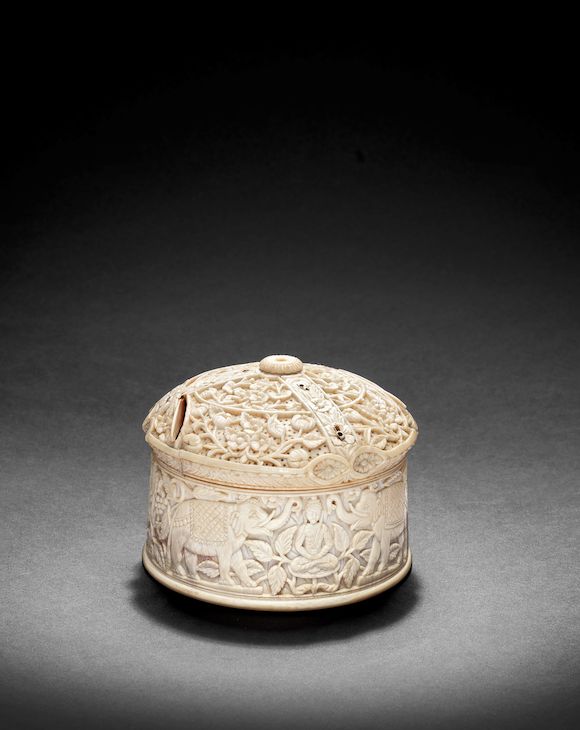 Bonhams : A carved ivory Box Sri Lanka or India, early 20th Century
