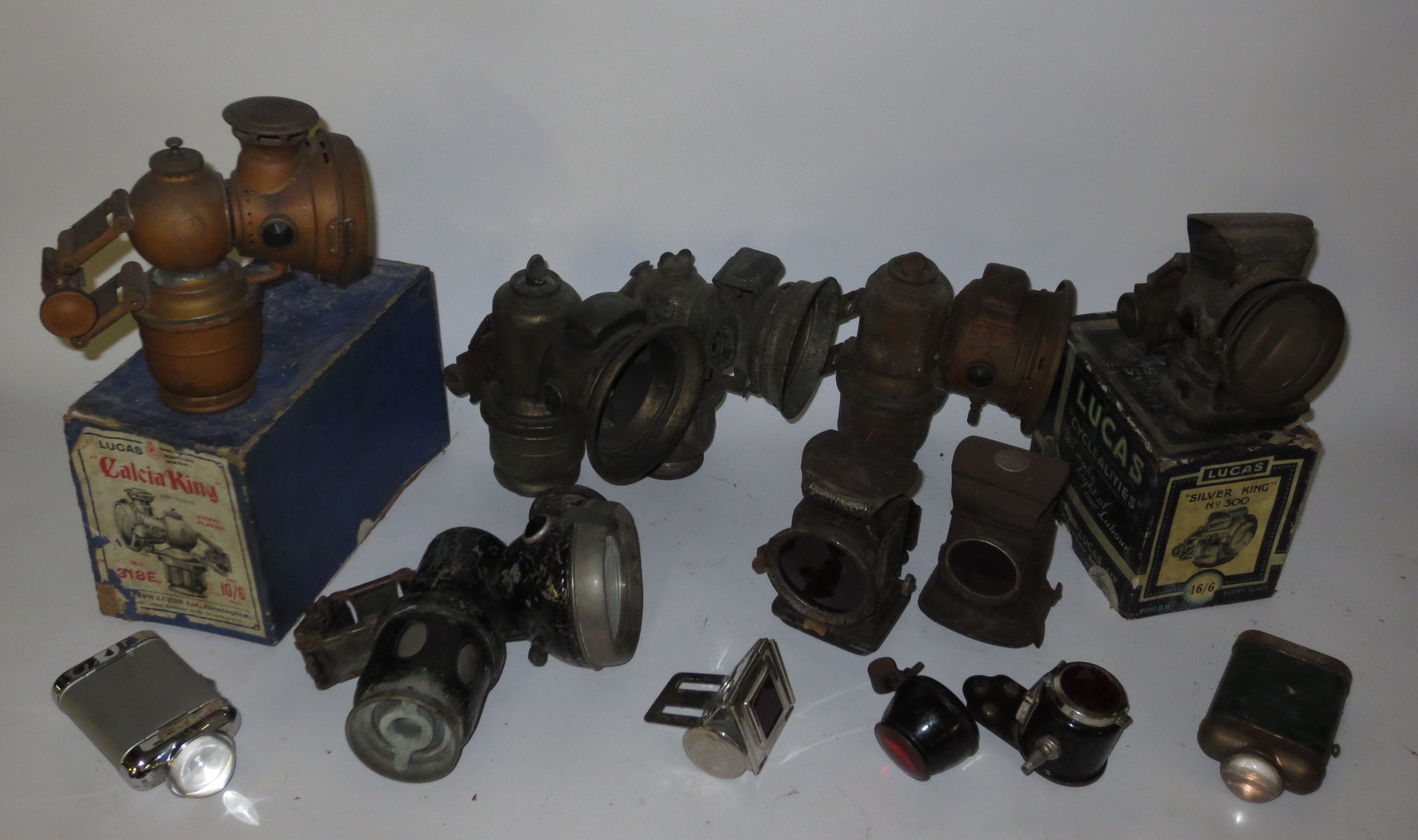 Bonhams Cars : Assorted cycle lamps,
