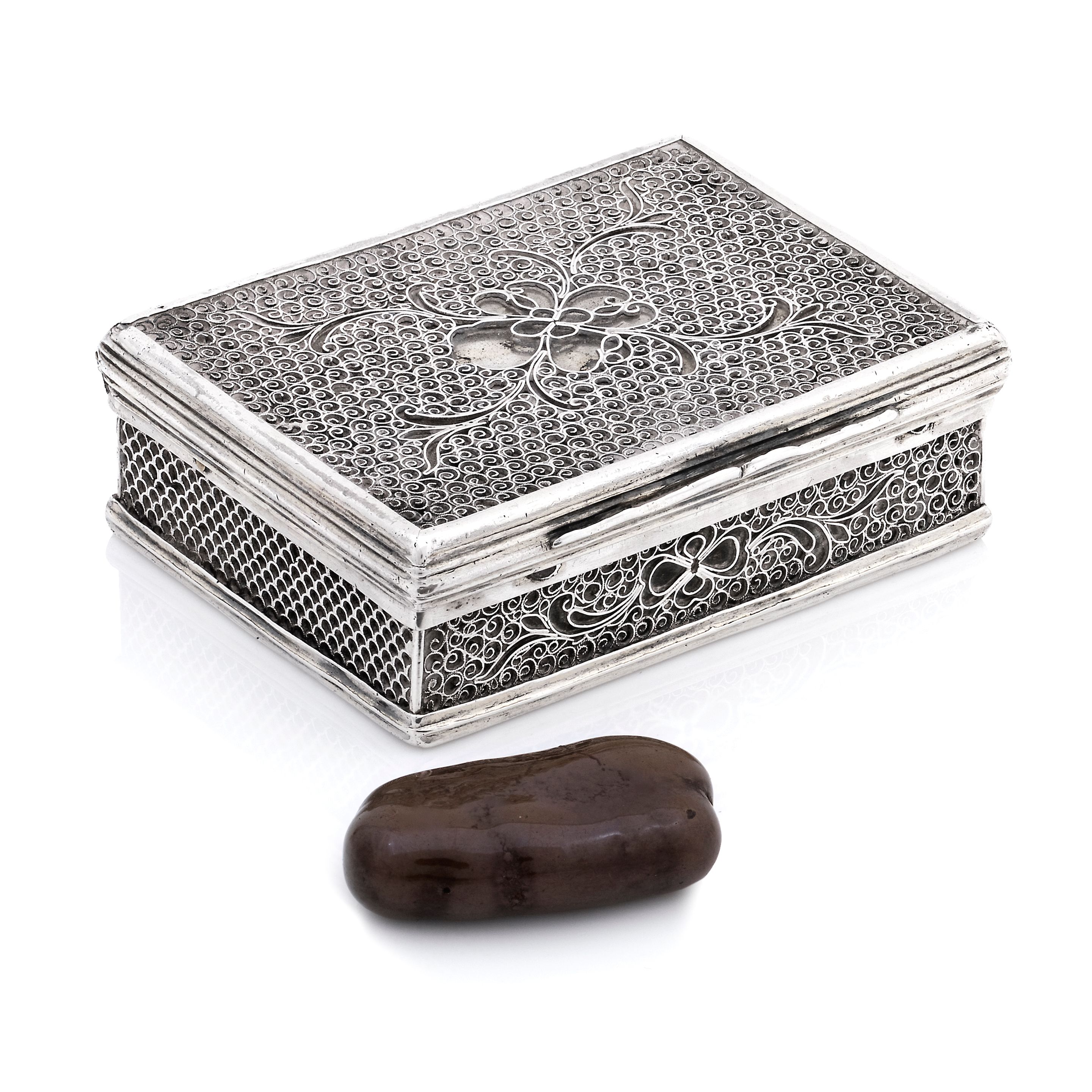 Bonhams : A late 18th century Batavian silver box containing a bezoar ...