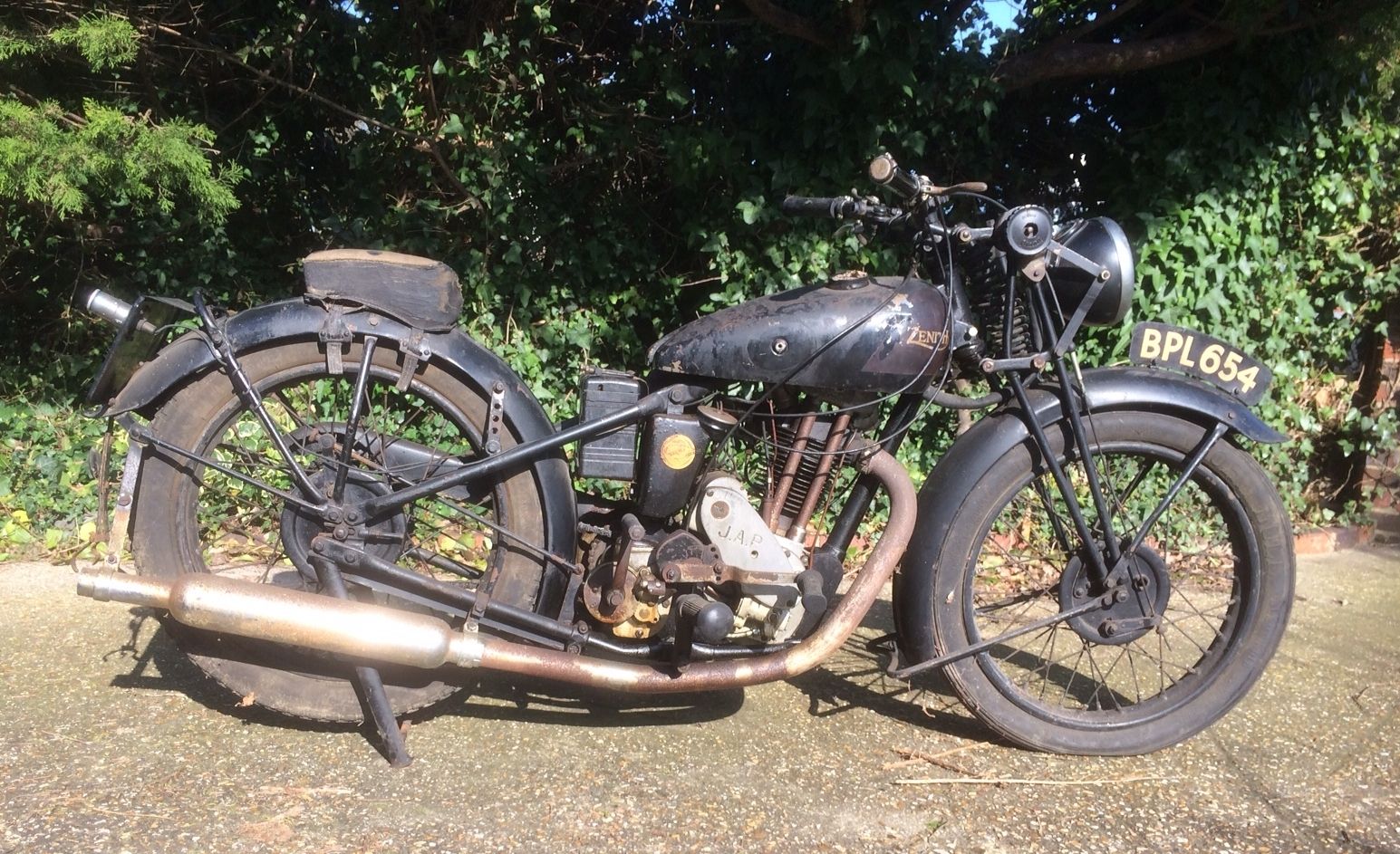 Bonhams Cars : From the Basil Keys Collection,1934 Zenith-JAP 245cc LC1 ...