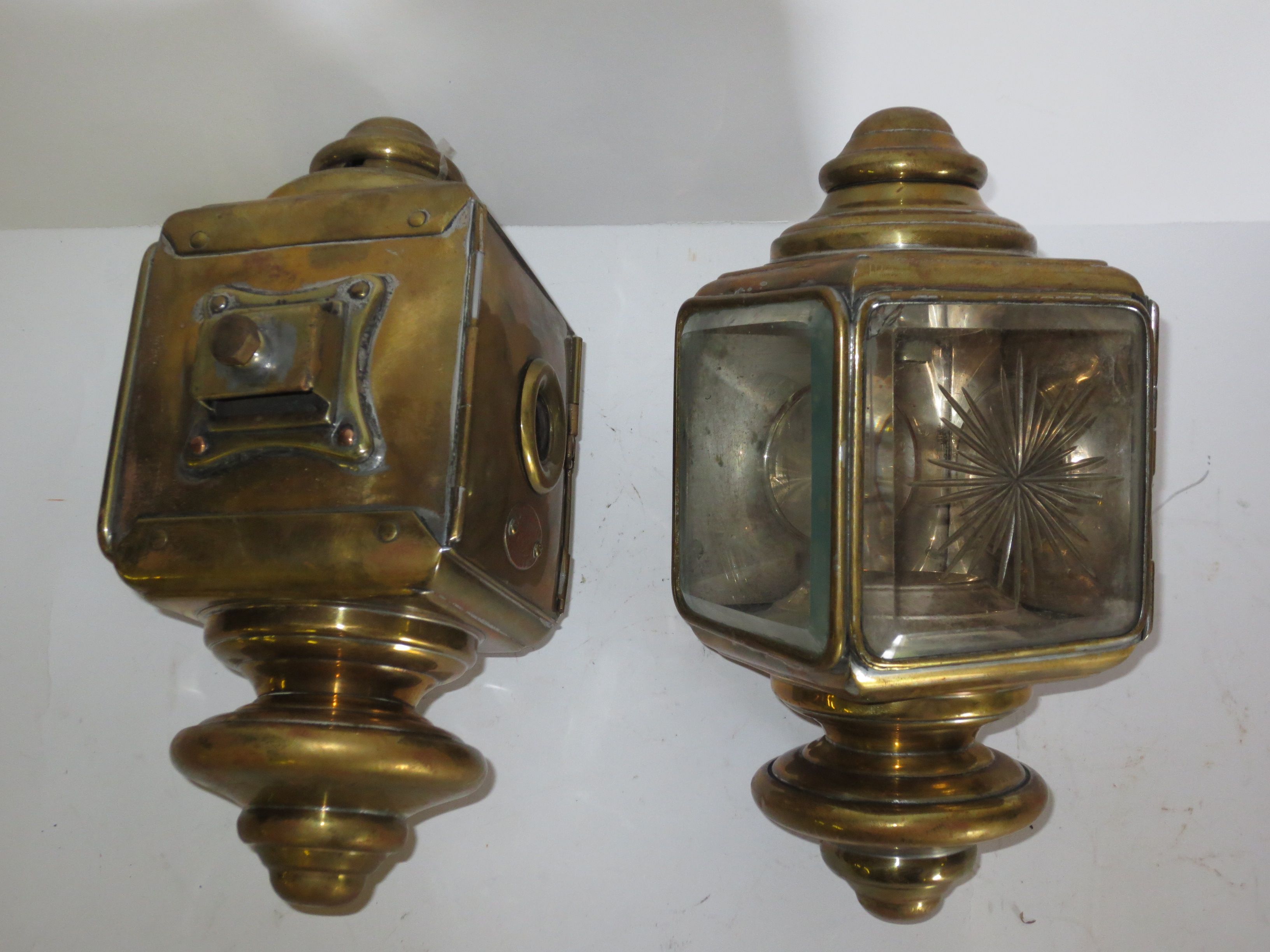 Bonhams Cars : A pair of CAV Model 'L' electric side lights,