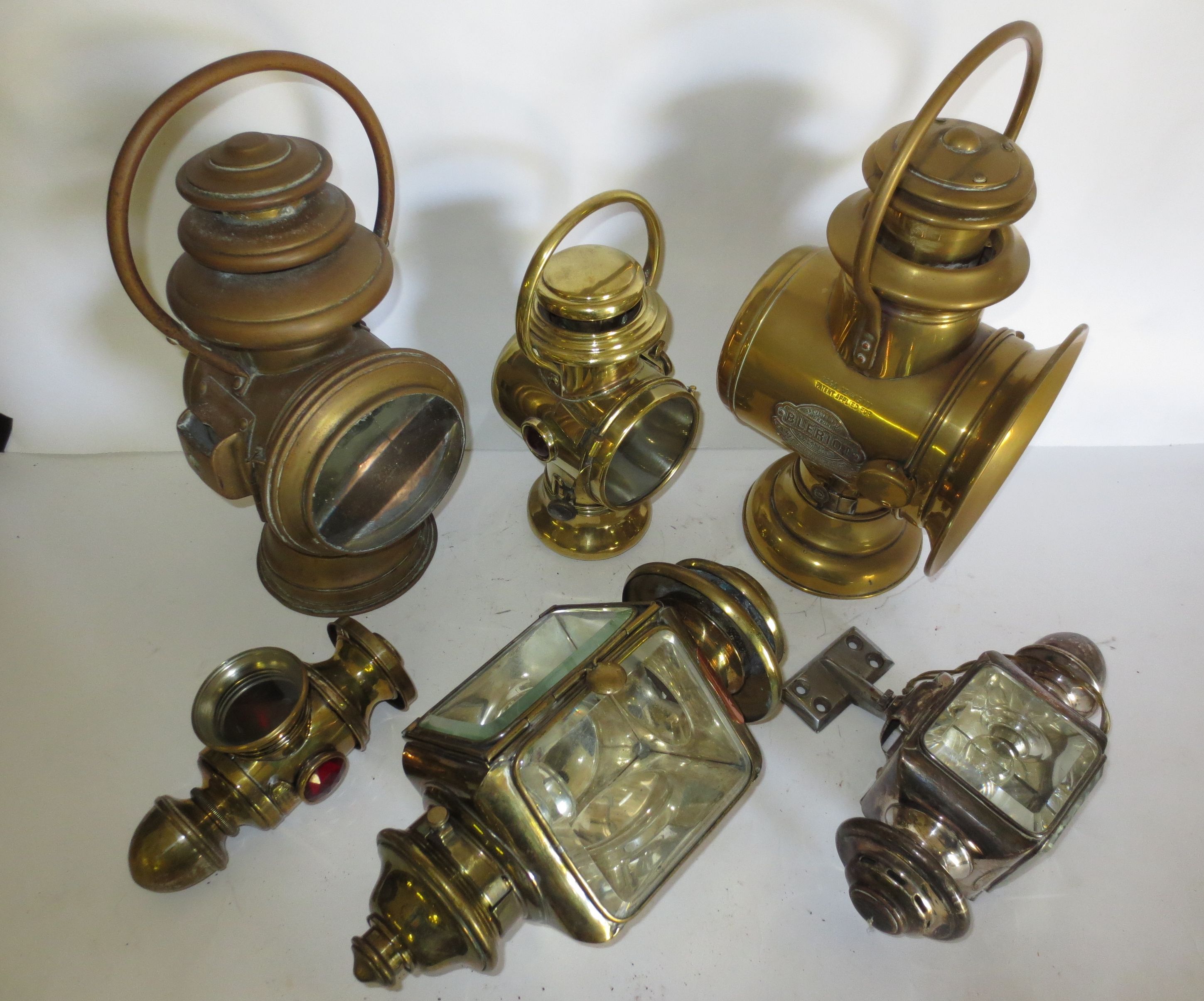 Bonhams Cars : A lot of assorted motor lamps,