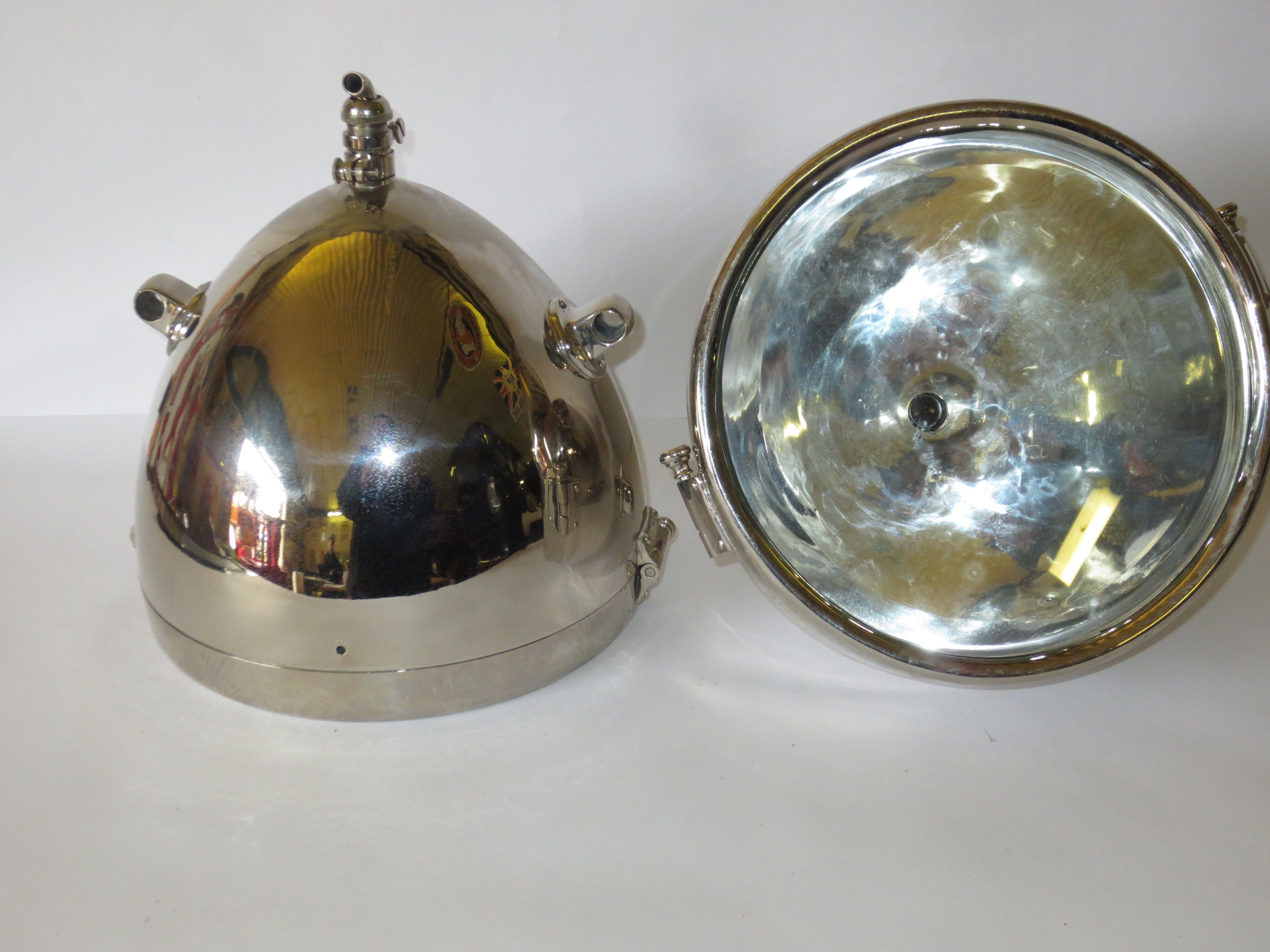 Bonhams Cars : A pair of CAV model 'RV' electric head lamps, circa 1930,