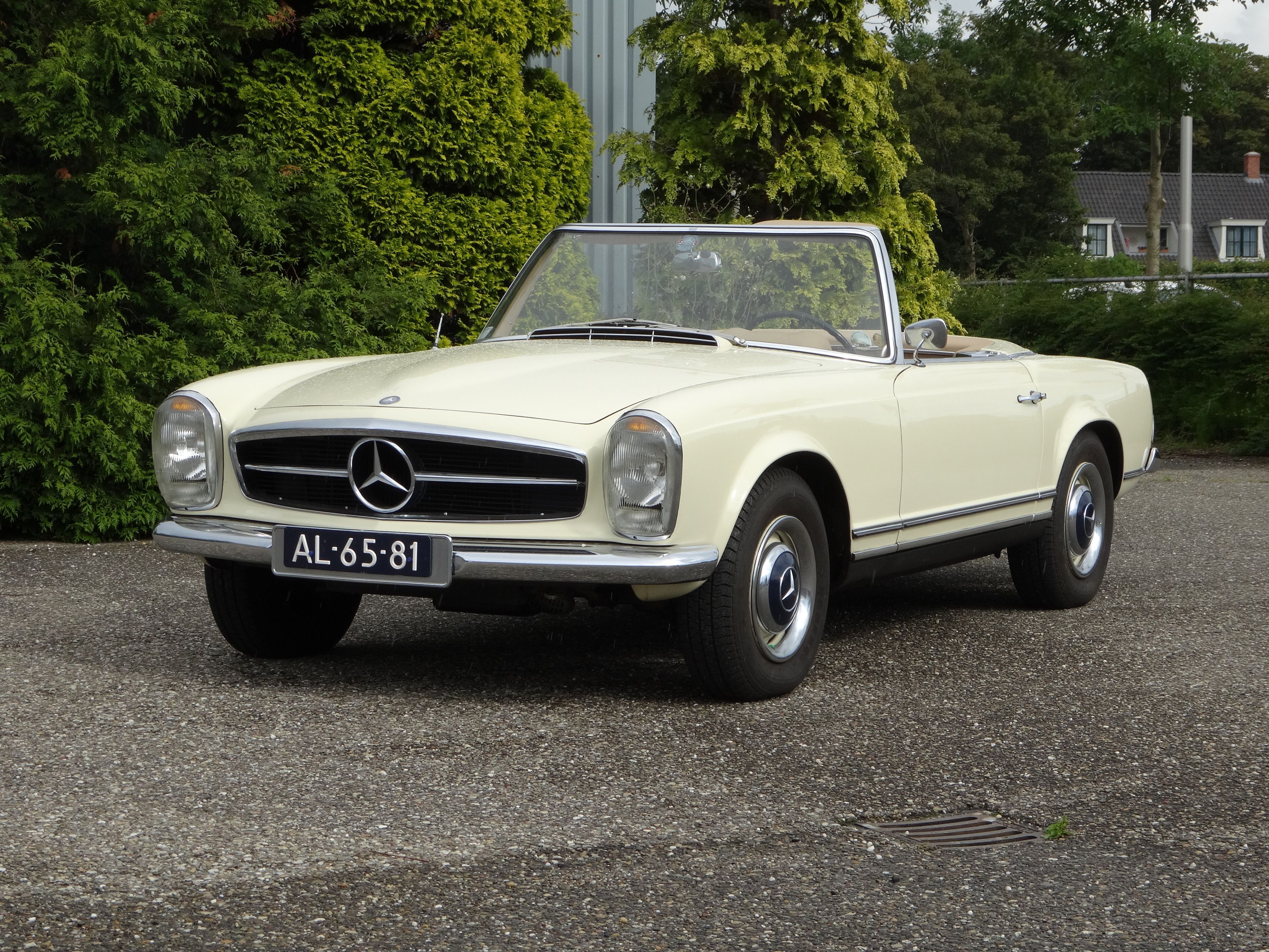Bonhams Cars : Delivered new in Turkey,1964 Mercedes-Benz 230SL with ...