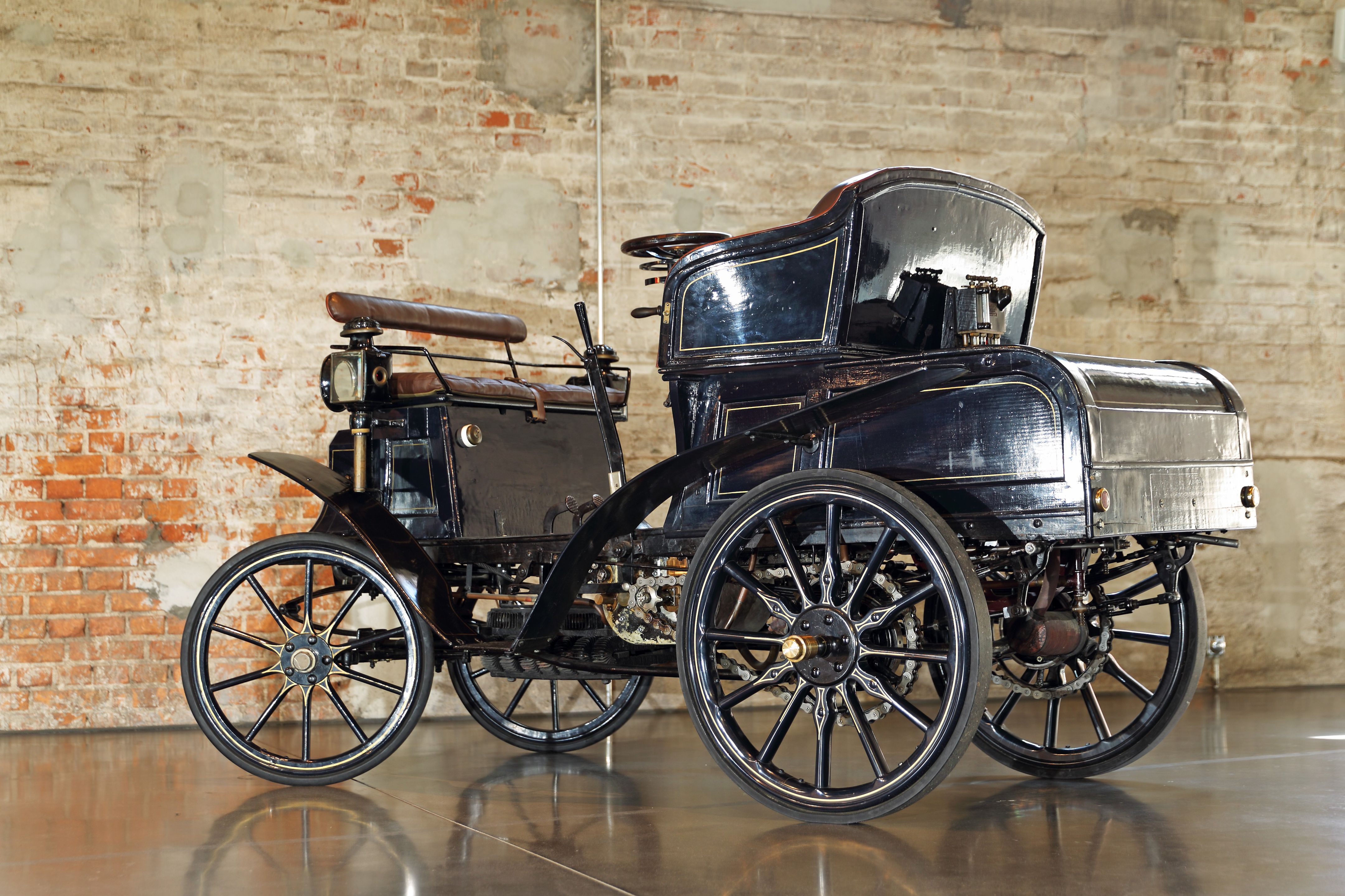 Bonhams Cars : 1901 Benz Ideal 7hp Twin Cylinder "Contra-Motor" Vis-à ...