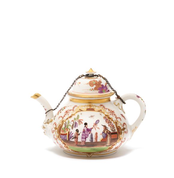 Bonhams : A Meissen KPM teapot and cover, circa 1725