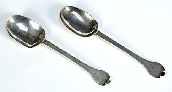 Bonhams : A Charles II silver pair of trefid table spoons London 1683 (2)