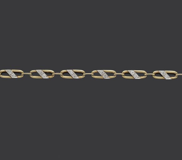 Bonhams : A fetter-link diamond set chain necklace