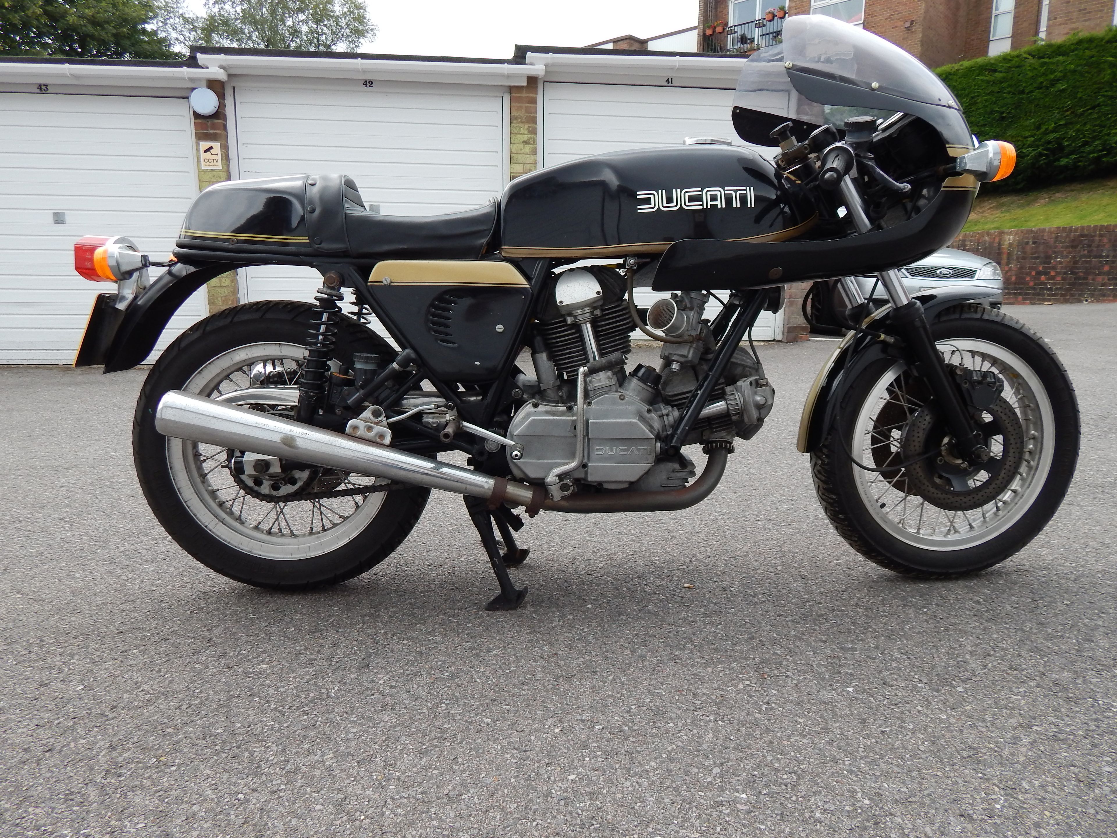 Bonhams Cars : 1978 Ducati 864cc 900SS Frame no. 087914 Engine no. 088184