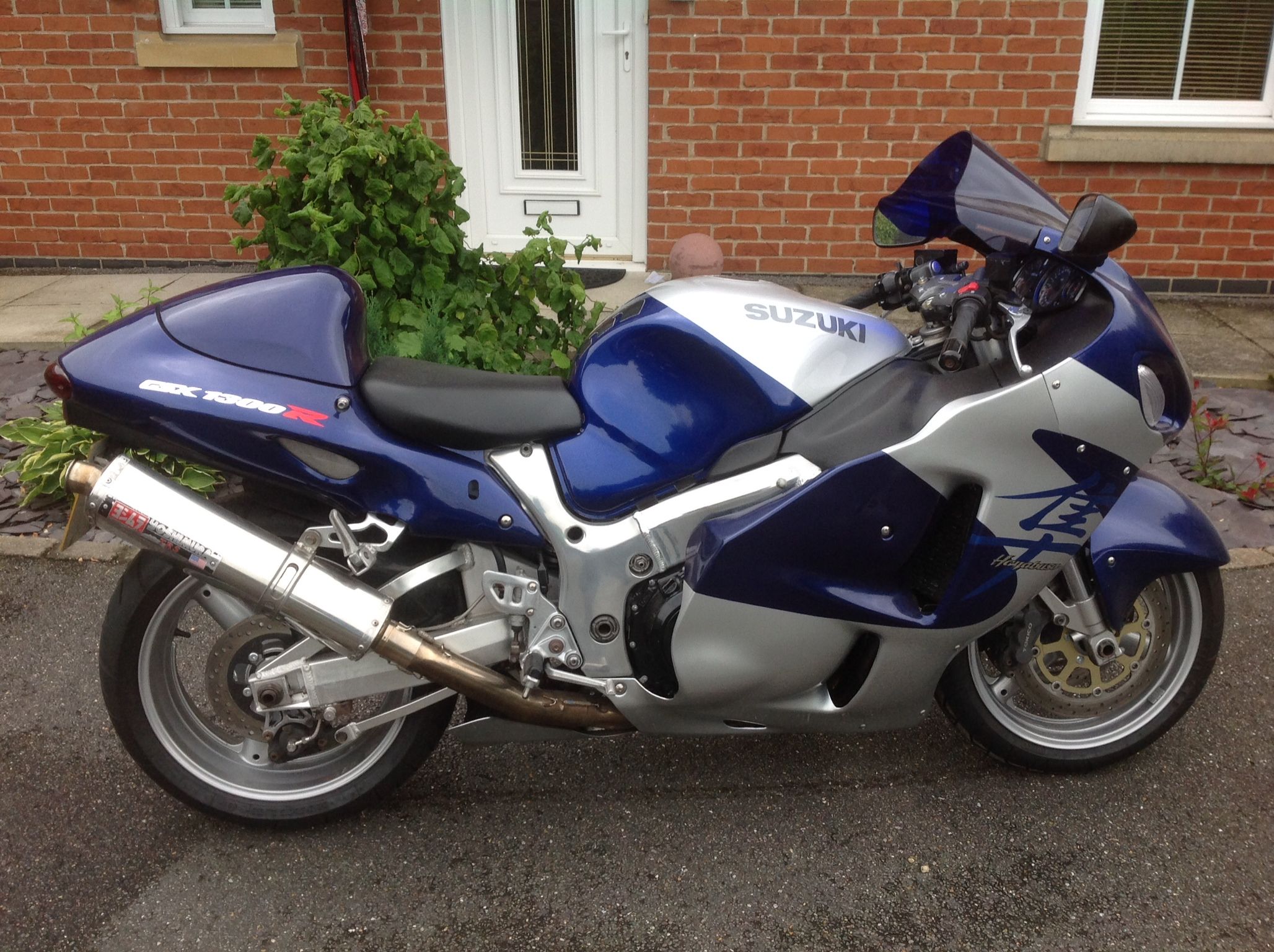 Bonhams Cars : 2000 Suzuki GSX1300R Hayabusa Frame no ...