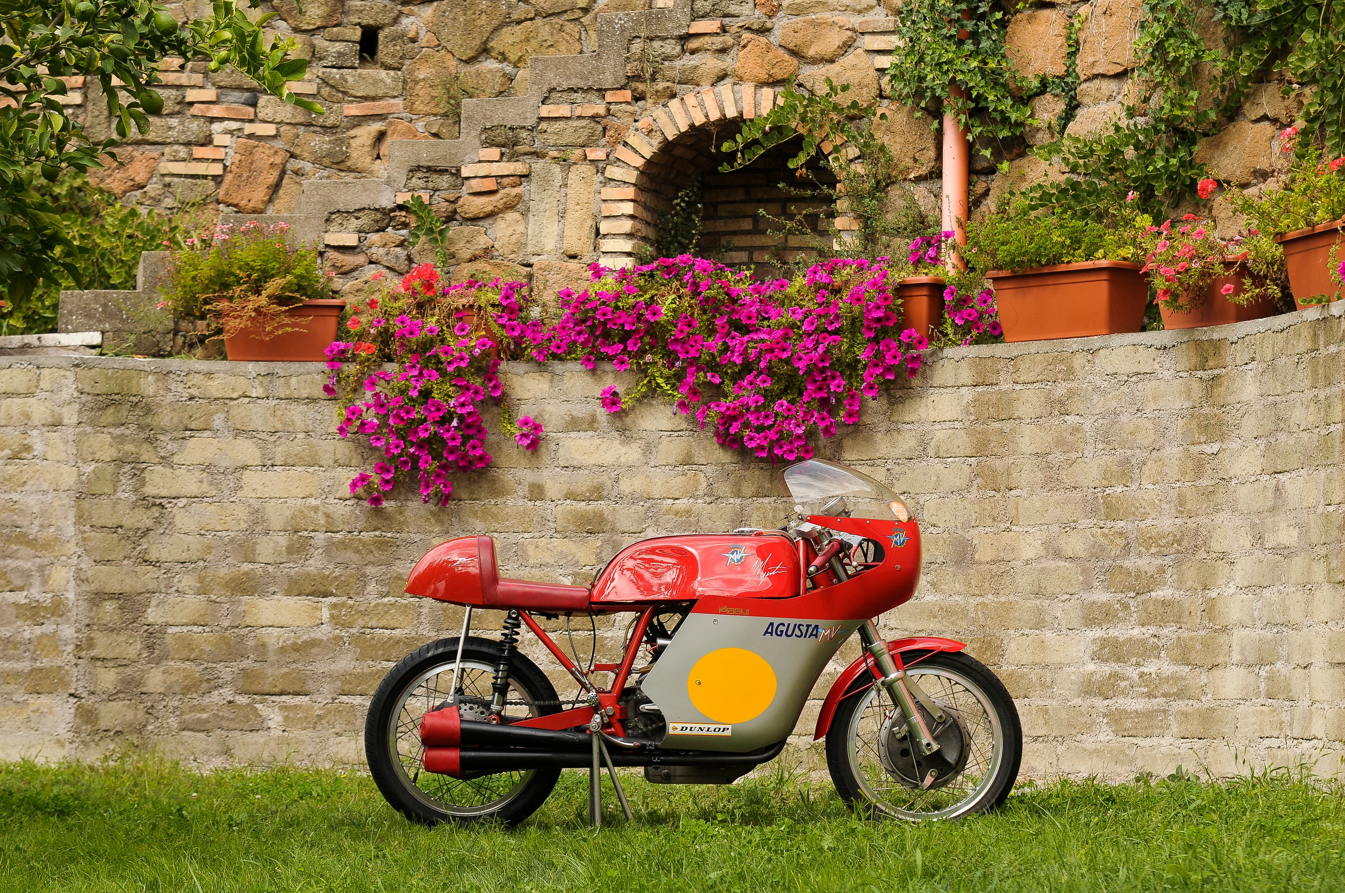 Bonhams Cars : 1978 MV Agusta 750cc Magni Formula 750 Replica Engine no ...