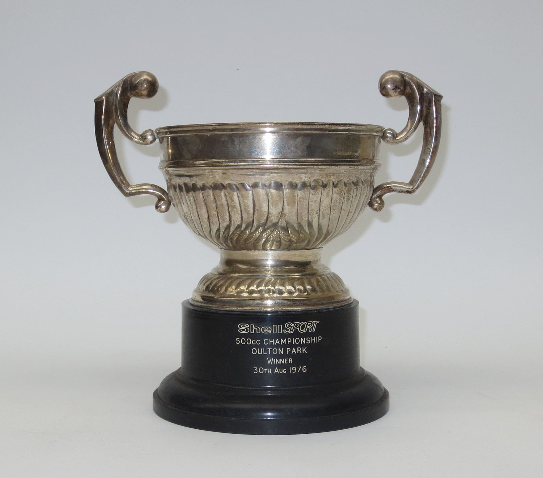 Bonhams Cars : Barry Sheene's 1976 Shell Sport Oulton Park 500cc ...