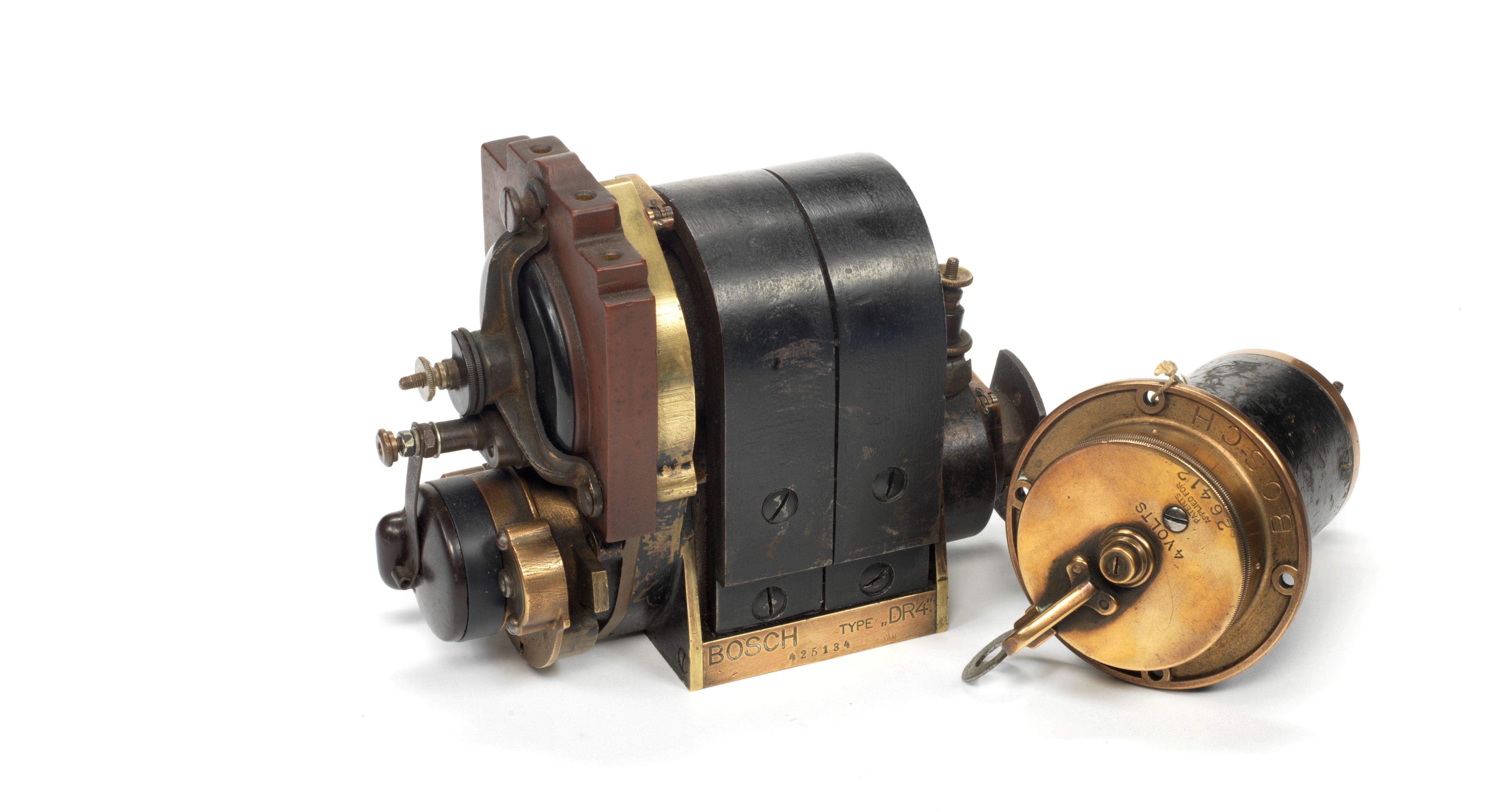 Bonhams Cars : A Bosch DR4 dual magneto and coil starter, circa 1912 ...