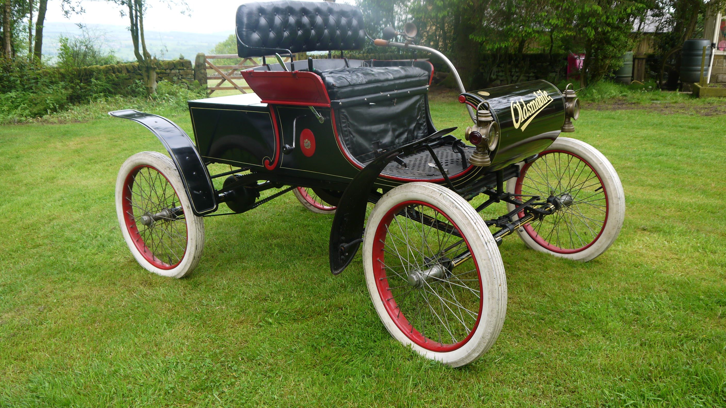 Bonhams Cars : 1902 Oldsmobile 4½hp 'Curved Dash' Runabout Chassis no. 7881