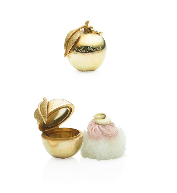 Bonhams : A gold powder compact, retailed by JW Benson, Old Bond Street ...