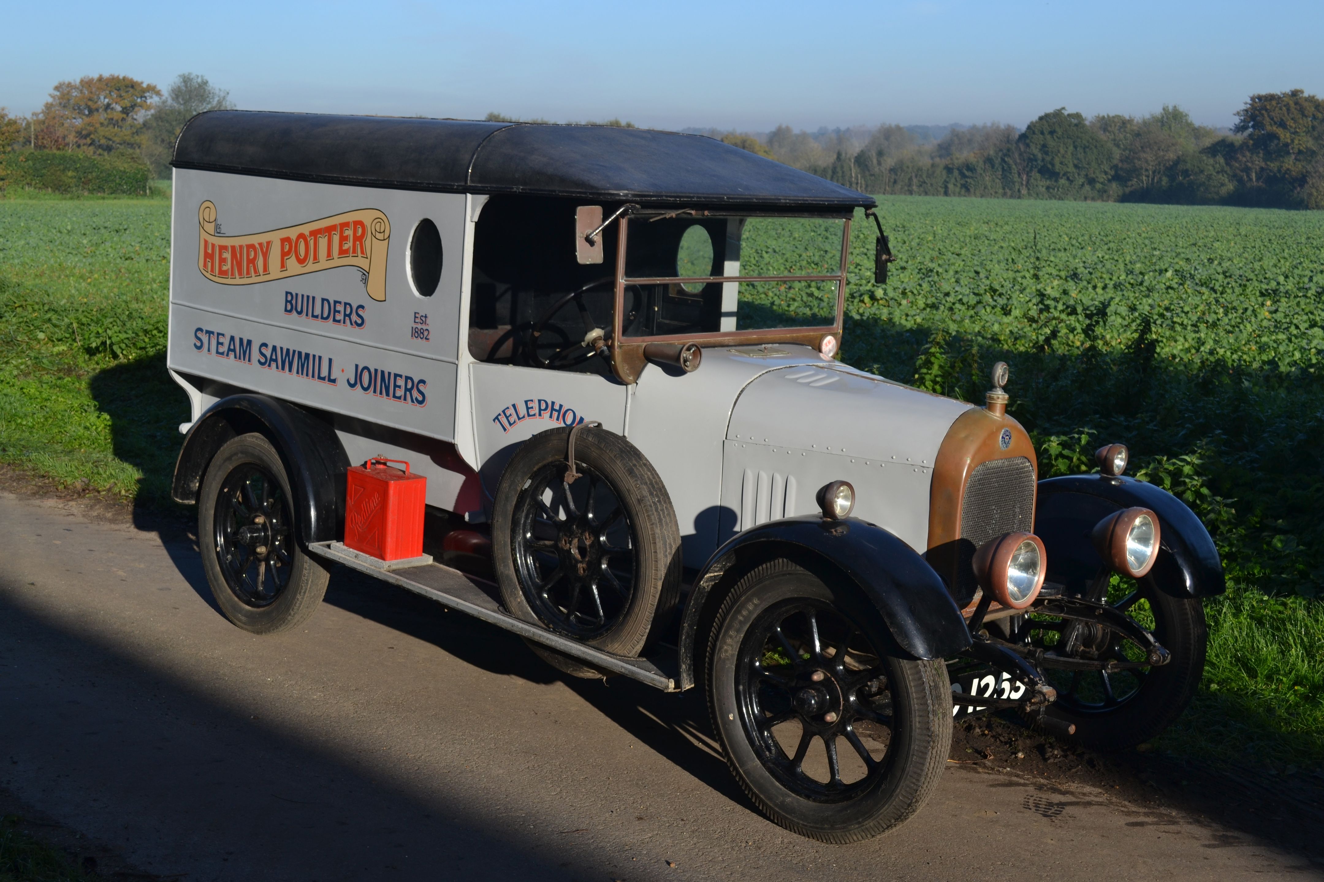 Bonhams Cars : 1923 Morris Oxford 11.9hp Van Chassis no. 21921 Engine ...