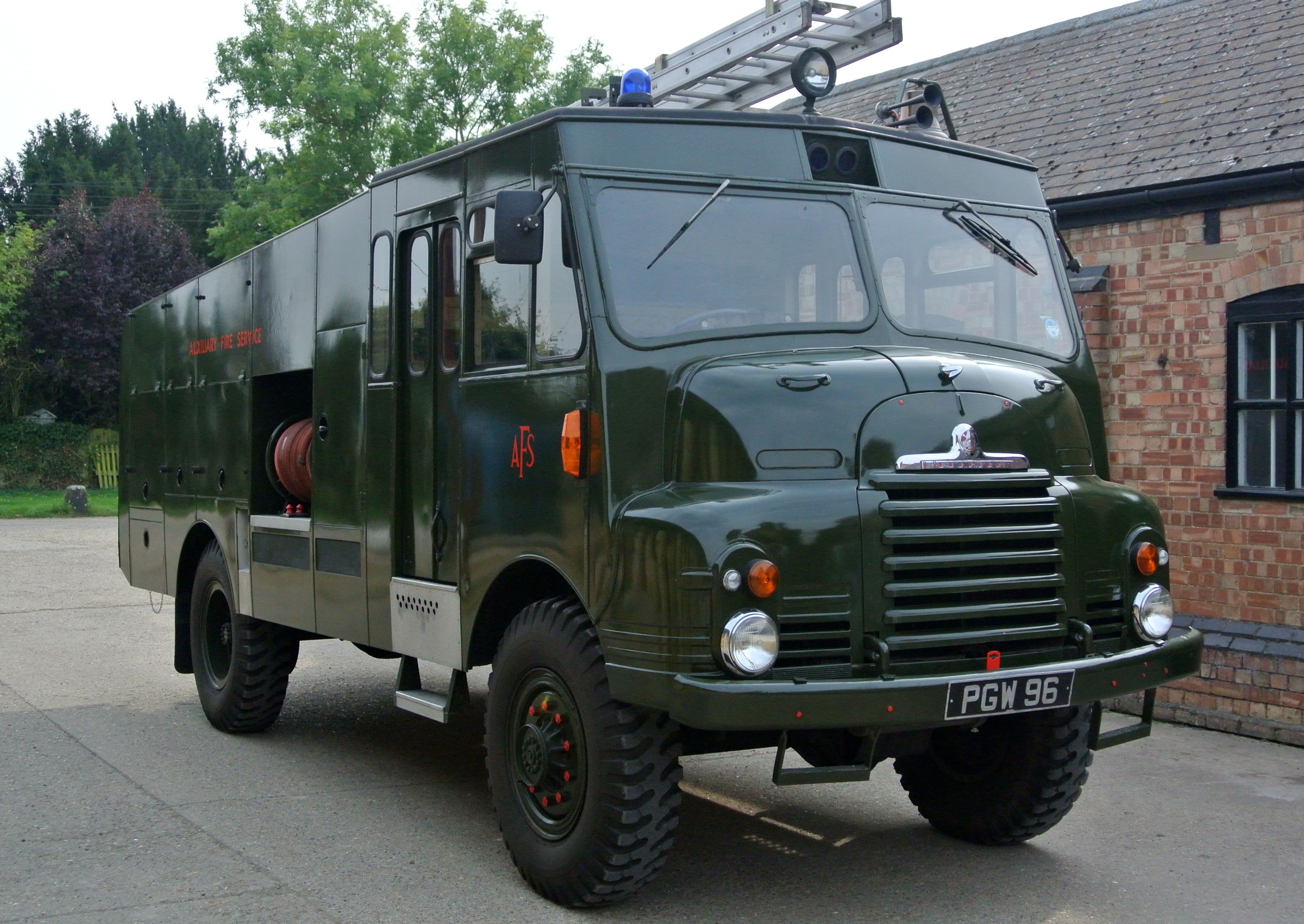 Bonhams Cars : 1956 Bedford RLHZ 'Green Goddess' 4x4 Fire Tender ...
