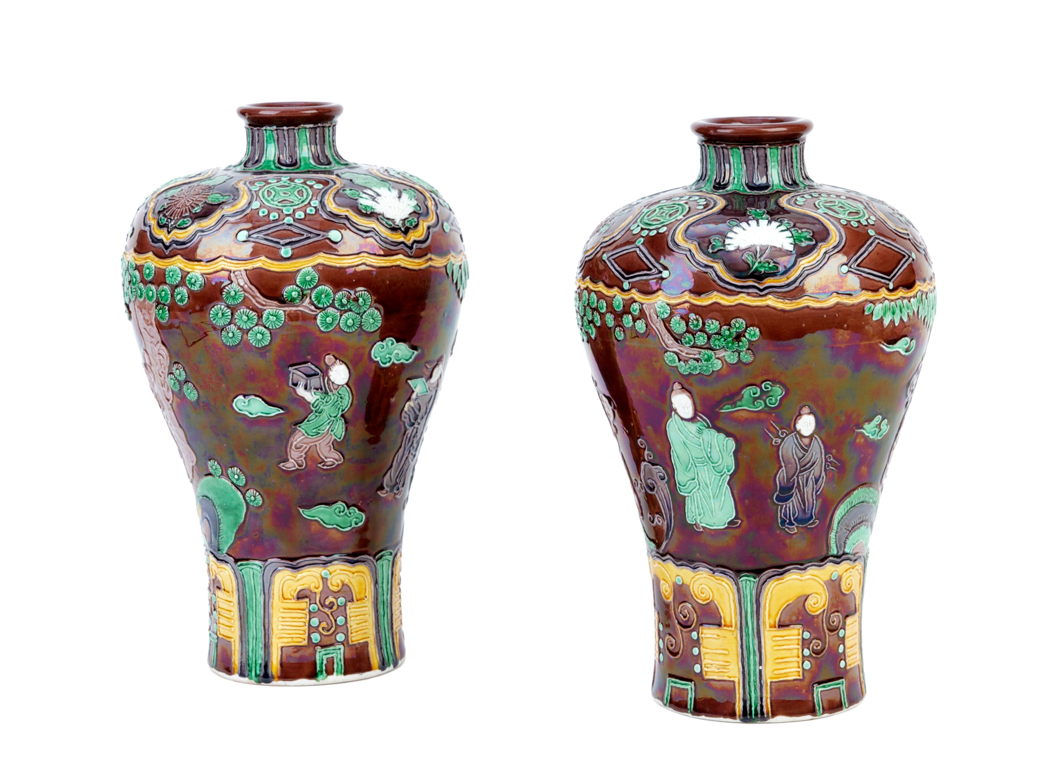 Bonhams : A pair of Chinese Fahua-style Meiping vases, 19th century