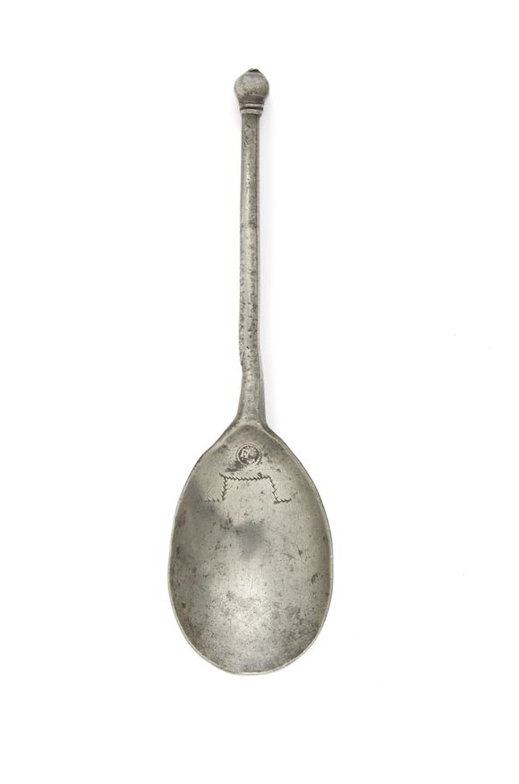 Bonhams : A 16th century pewter hexagonal-knop spoon, English, circa ...