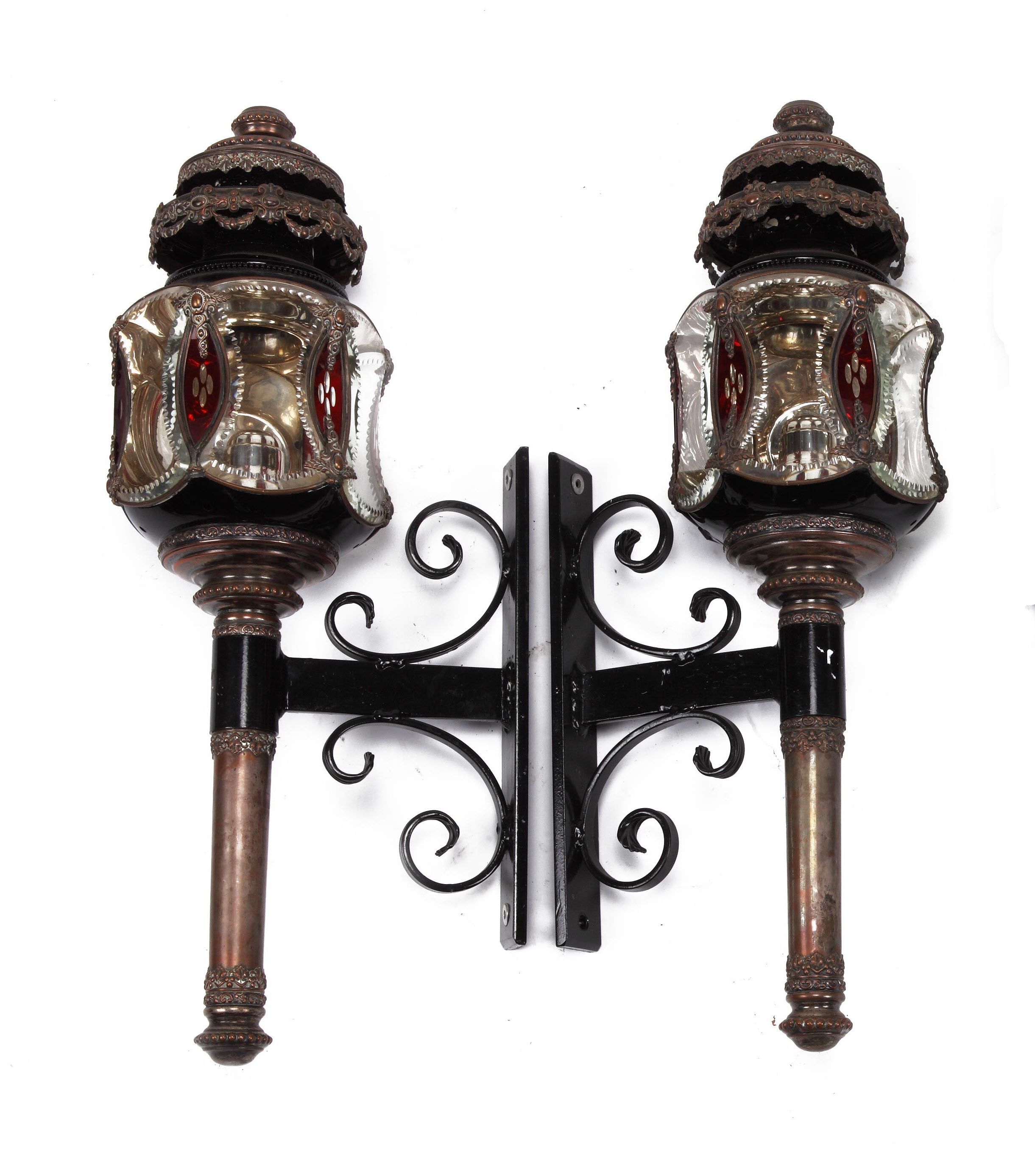 Bonhams Cars : A large and ornate pair of candle coach lamps, ((4))