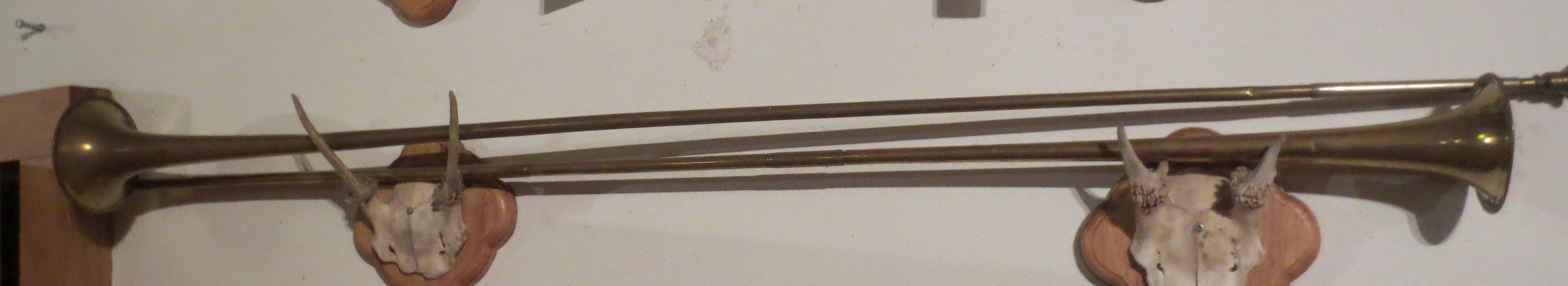 Bonhams Cars : Two post horns, ((2))