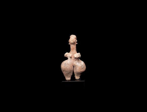 Bonhams : An Amlash terracotta steatopygous female idol