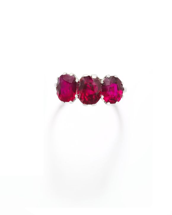 Bonhams : A ruby three-stone ring