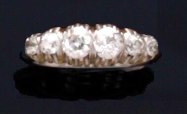 Bonhams : A diamond six stone ring