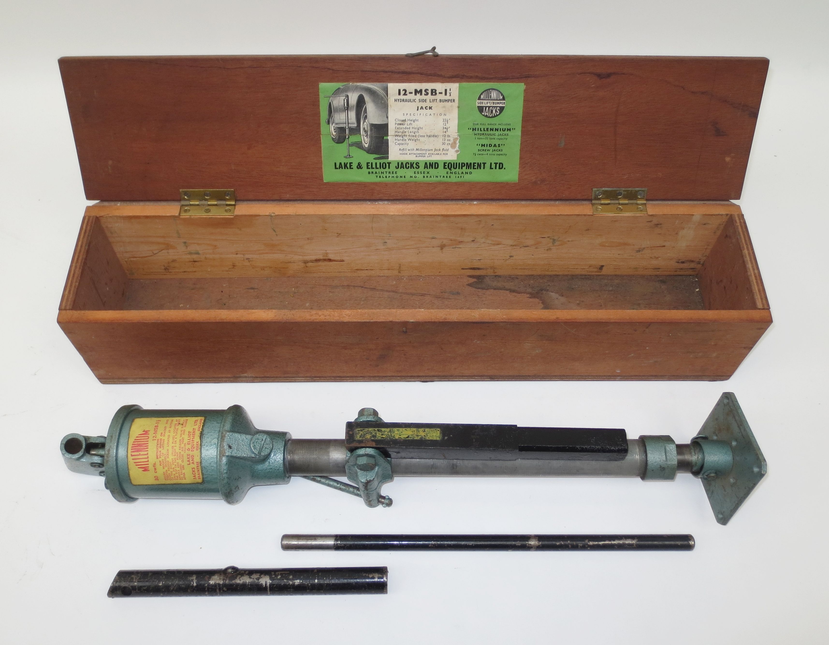 Bonhams Cars : A boxed Lake & Elliot 'Millennium' hydraulic jack to ...
