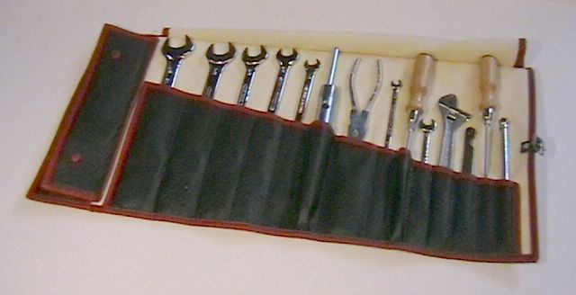 Bonhams Cars : A replica tool roll for Aston Martin DB4/DB5/DB6, ((2))