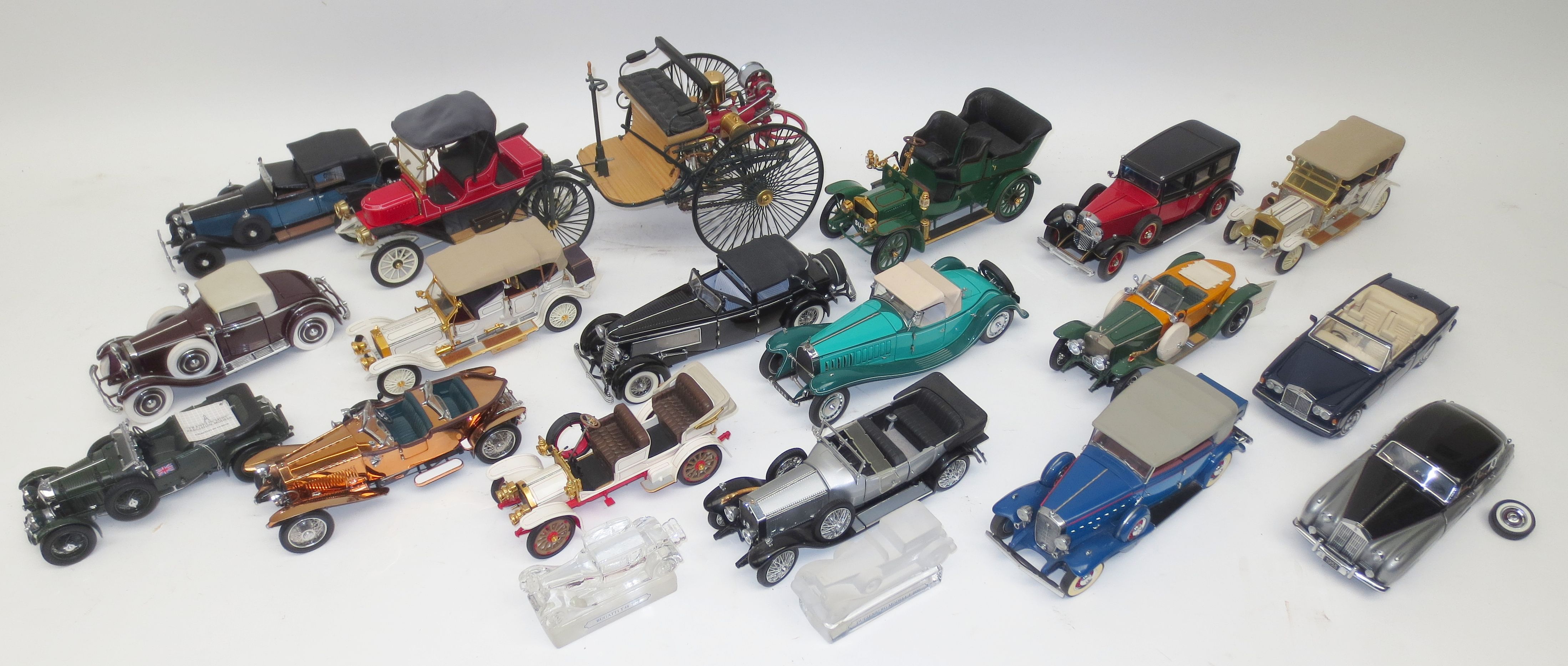 Bonhams Cars : Assorted die-cast scale models by Franklin Mint, ((20))